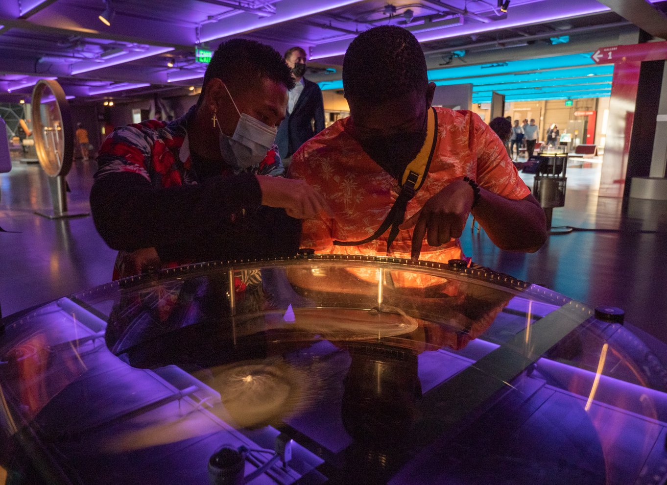 San Francisco: Exploratorium After Dark Entry Ticket (18 ...