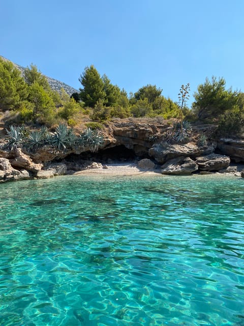 Split: Excursión de un día a las islas Hvar y Brač con la playa de ...