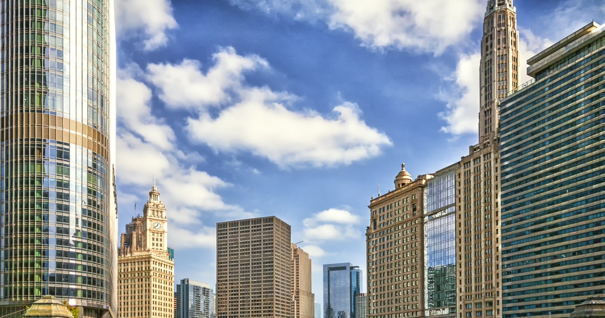 Chicago: Riverwalk Self-Guided Walking Tour | GetYourGuide