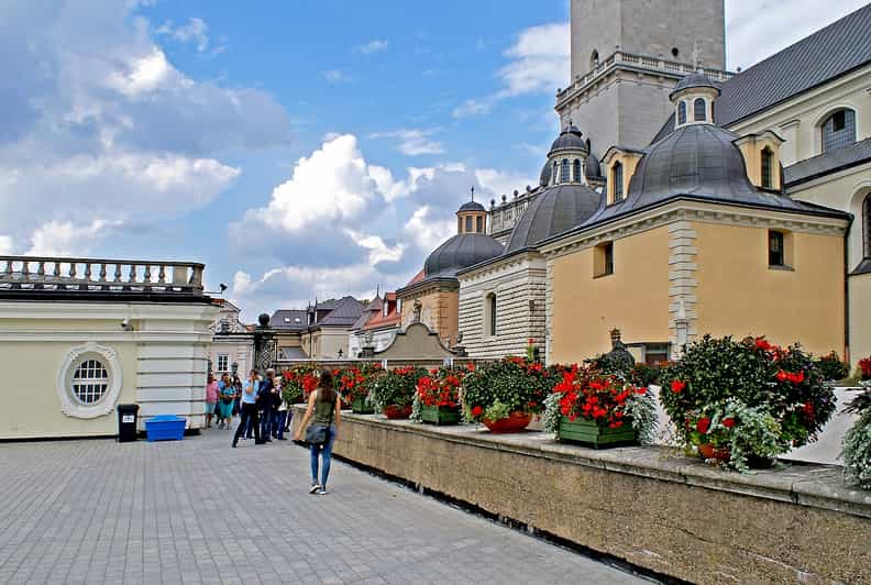 Da Cracovia: Tour di Częstochowa, Madonna Nera e Lagiewniki | GetYourGuide