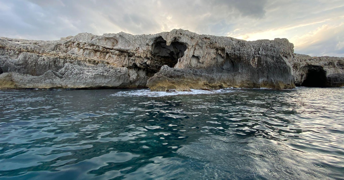 Syrakusa: Båttur till ön Ortigia och havsgrottor | GetYourGuide