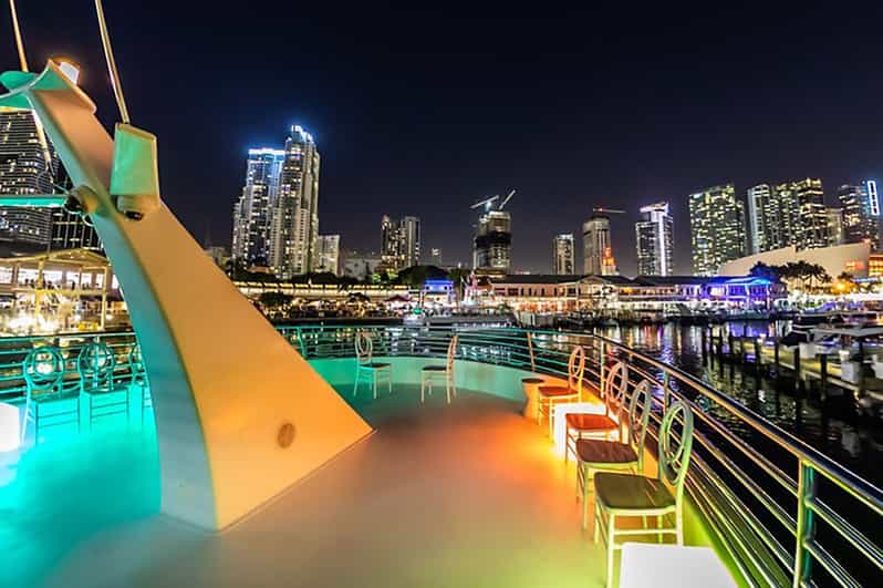 Miami: Boat Party with an Open Bar and Live DJ | GetYourGuide