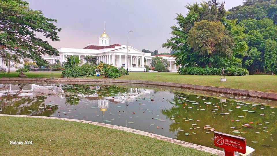 From Jakarta : Waterfall , Botanical Garden , Puppet Show | GetYourGuide