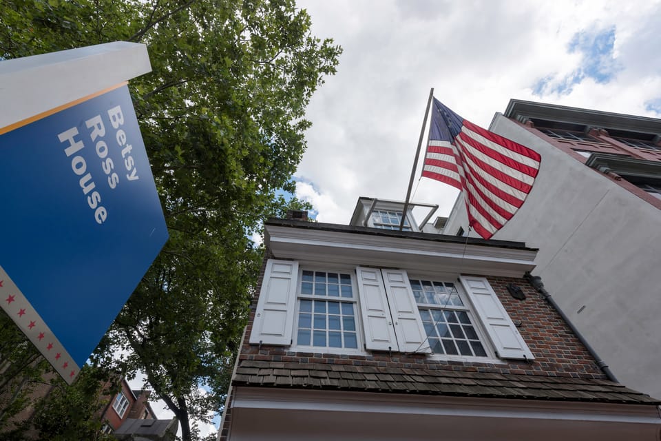 Philadelphia: Ghosts of Philadelphia Walking Tour | GetYourGuide