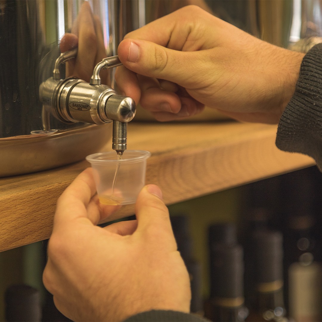 Philadelphia: Italian Market Walking Food Tour | GetYourGuide