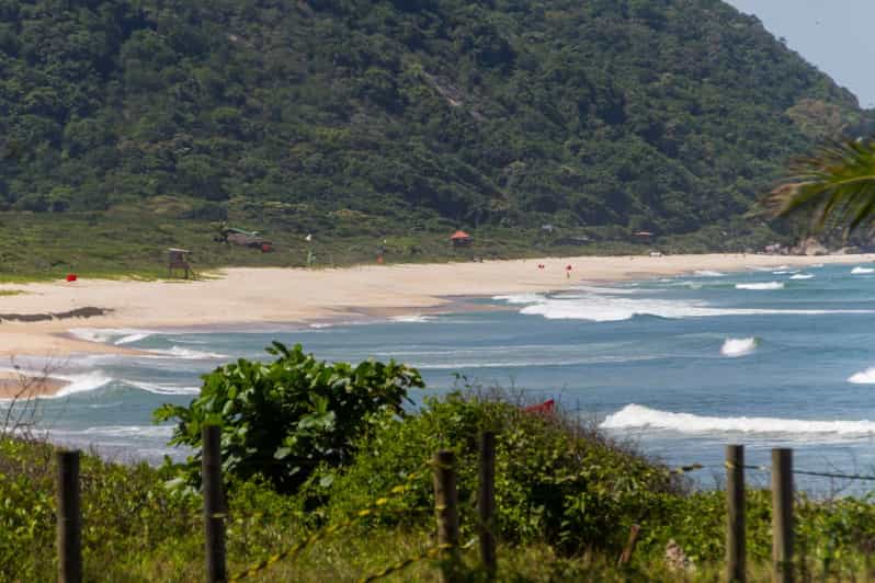 Río de Janeiro: tour a Prainha y playa Grumari | GetYourGuide