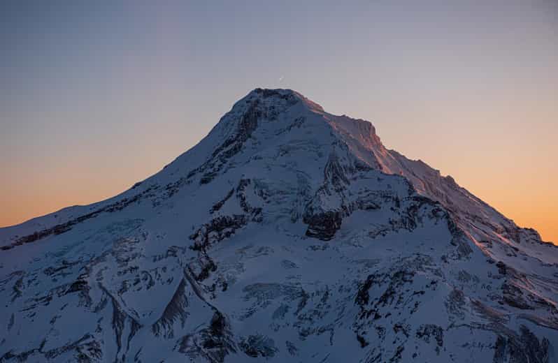 Portland: Flightseeing Tour Mount Hood | GetYourGuide