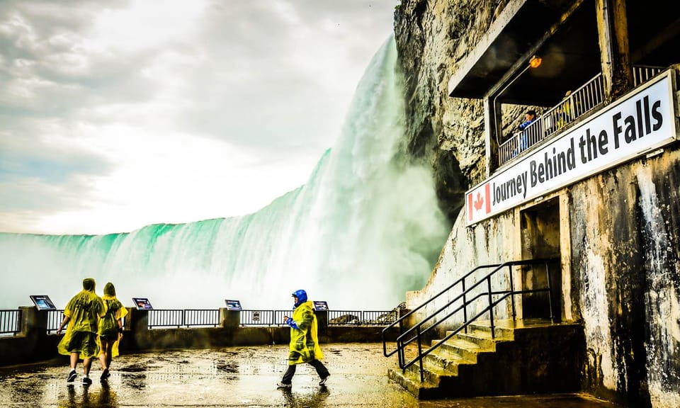 Tur till Niagarafallen från Niagarafallen, Kanada | GetYourGuide