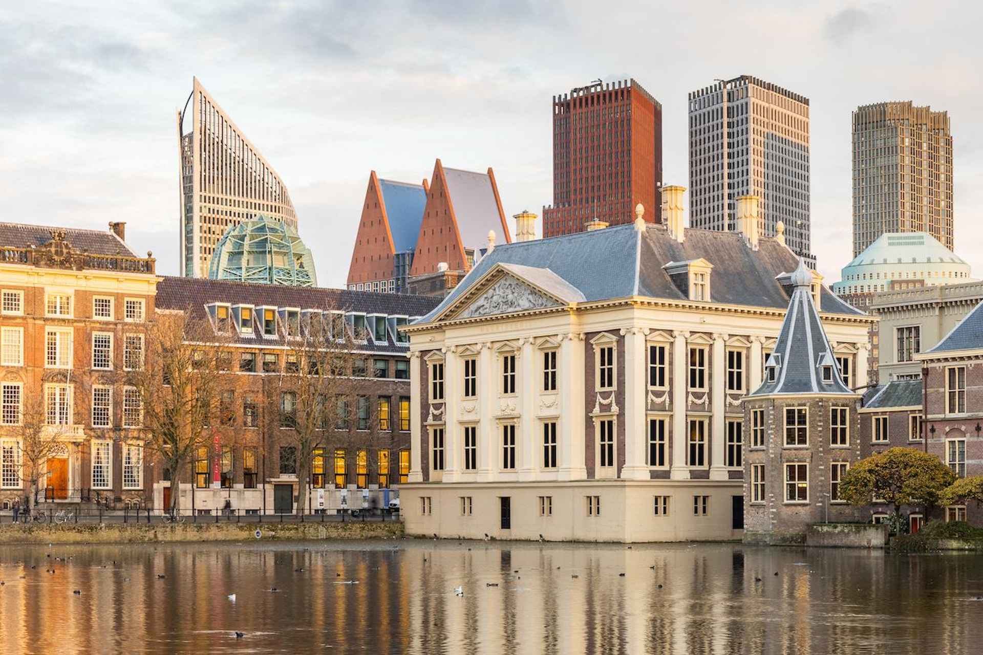 The Hague: Mauritshuis Entrance Ticket | Guide to Europe