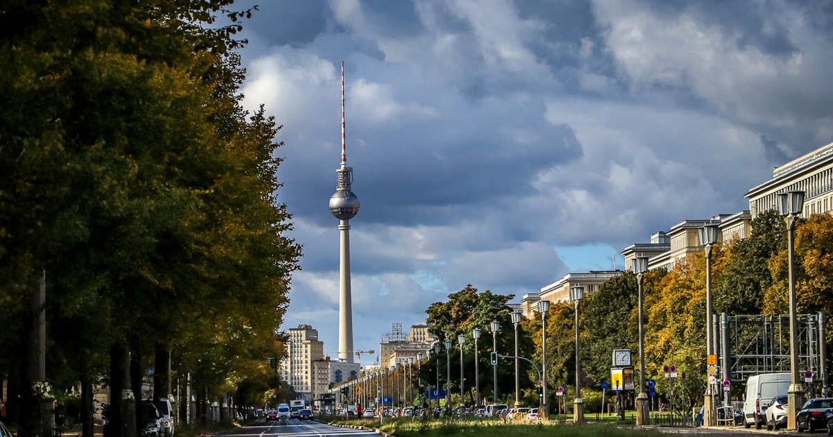 Berlin: Guided Walking Tour in English | GetYourGuide