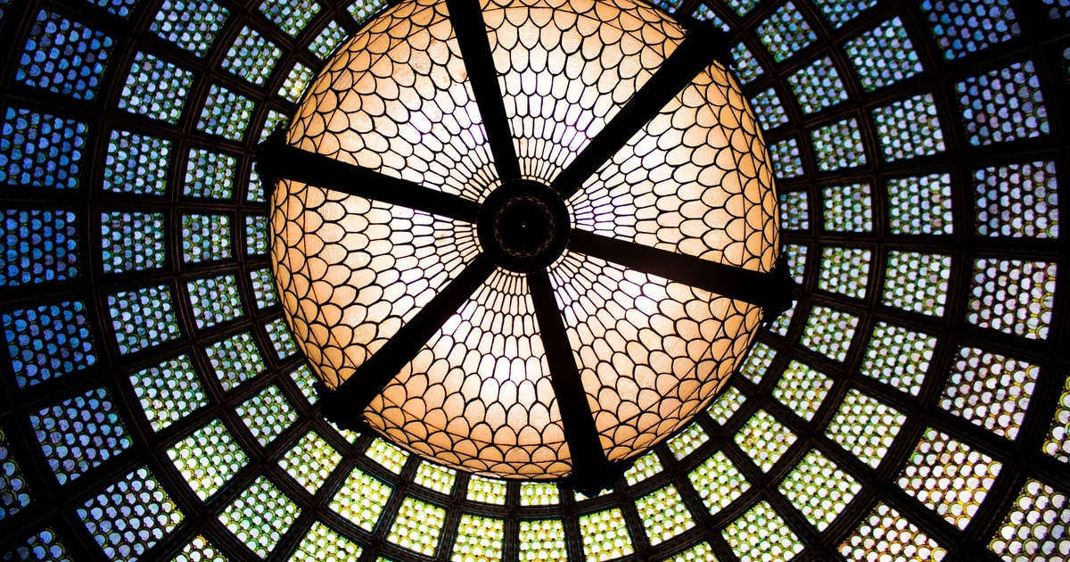 Chicago: tour a piedi delle opere in vetro Tiffany | GetYourGuide
