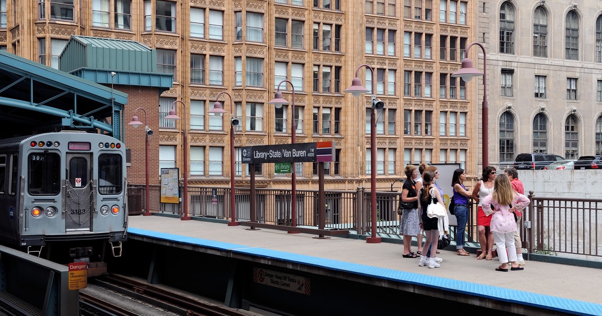 Chicago: Elevated Architecture Walking Tour | GetYourGuide