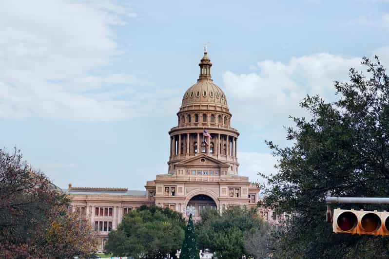 Austin: Sightseeing Tour by Minivan with Commentary | GetYourGuide