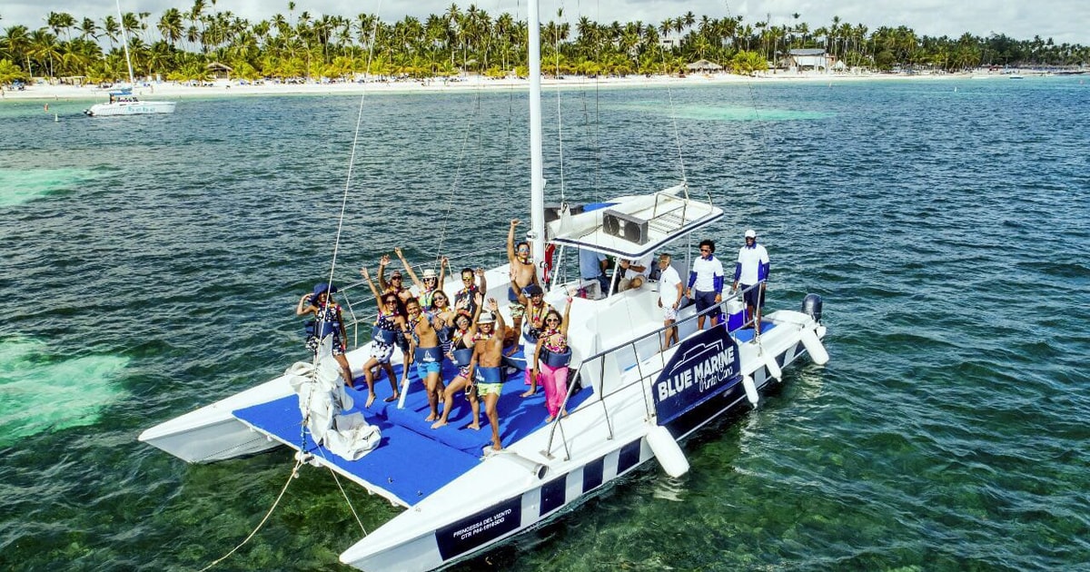Bávaro: tour en catamarán por Punta Cana con barra libre y refrigerios | GetYourGuide