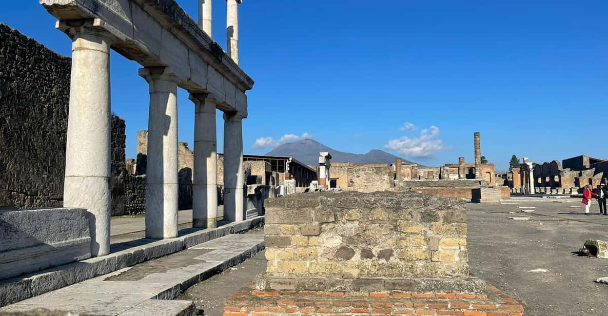 Rome: Pompeii and Naples Private Day Tour with Pizza Tasting | GetYourGuide