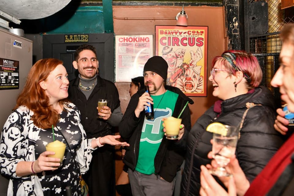 San Francisco: Ghosts, Boos and Booze Haunted Pub Crawl | GetYourGuide