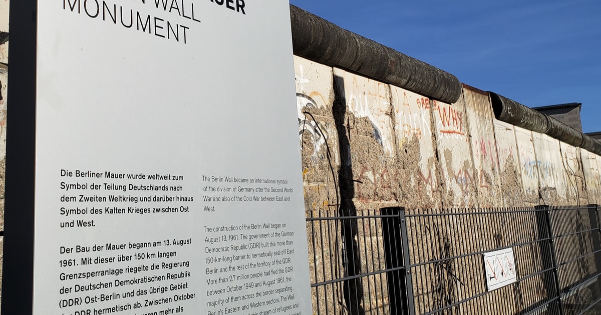 Berlin'de: Berlin Duvarı boyunca özel bir şehir mitingi | GetYourGuide