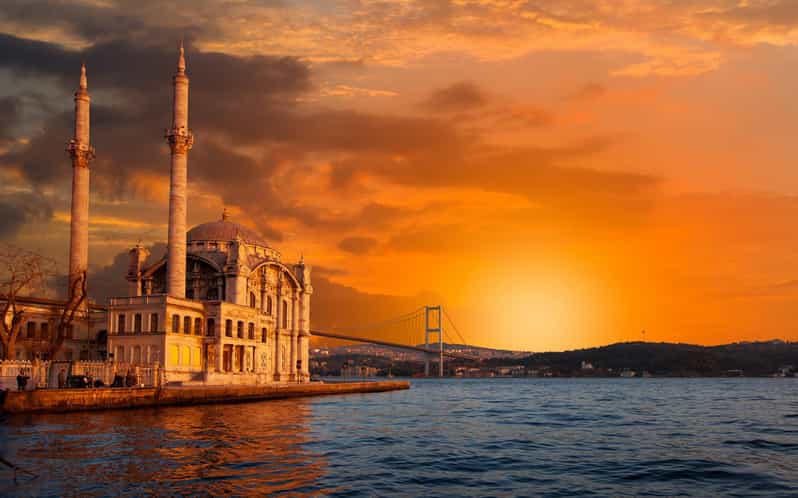 Istanbul : Croisière d'une demi-journée et téléphérique vers la colline ...