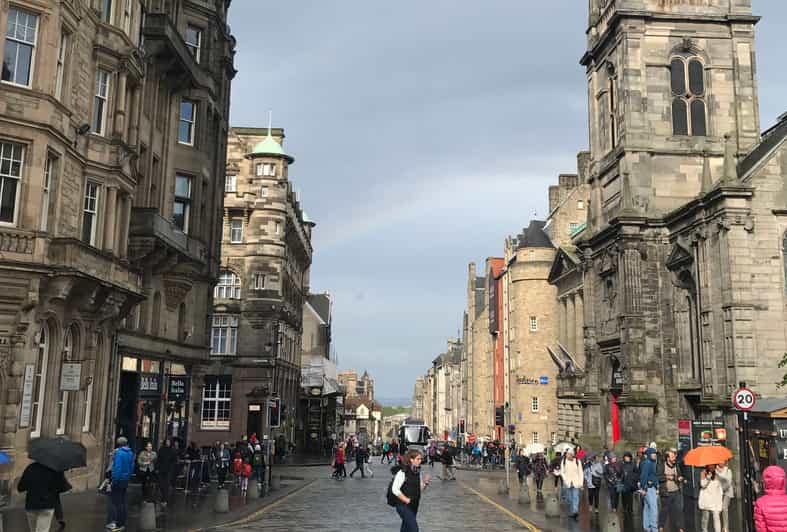 Edinburgh: Outlander Series and Jacobites Walking Tour | GetYourGuide