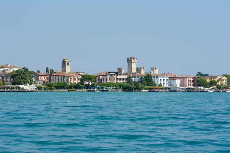 Lago de Garda: Crucero por la costa oeste hasta Sirmione | GetYourGuide