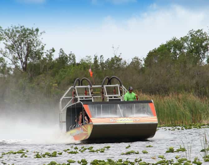 Miami: Everglades Park Fan-Boat Tour and Animal Presentation | GetYourGuide