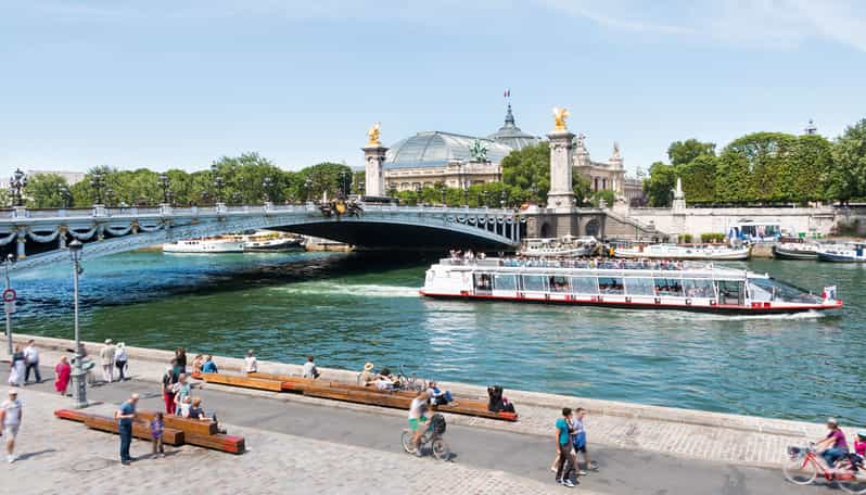 Párizs: Versailles és a Szajna folyó kombinált túrája. | GetYourGuide
