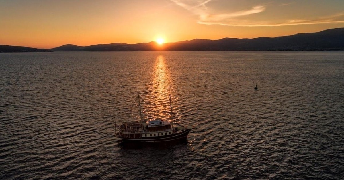 Split: Sunset Cruise Drinks and Live Music | GetYourGuide