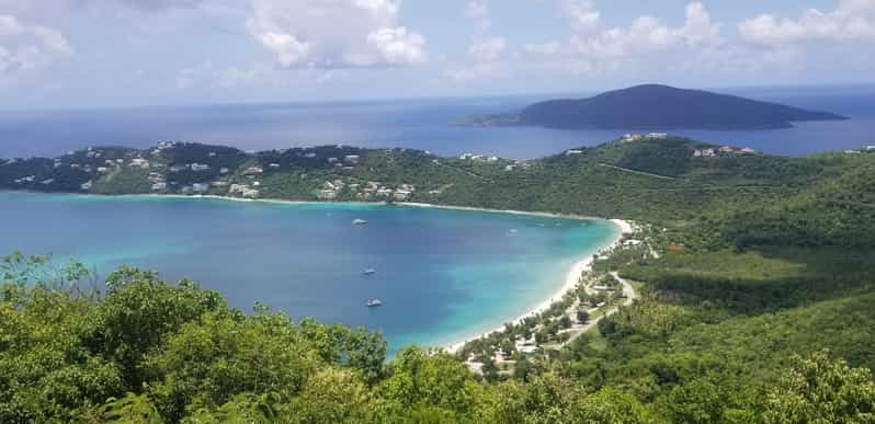 Isla de Santo Tomás: Visita turística y a la playa con traslados ...