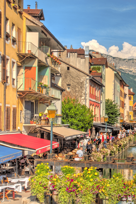 Annecy, City Highlights Self-Guided Scavenger Hunt & Tour - SuiteTrails