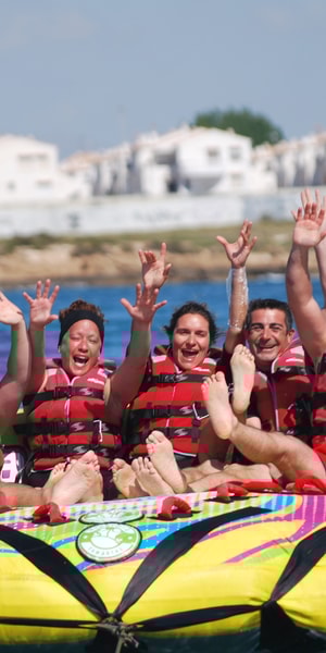 Torrevieja: speedboot-aangedreven opblaasbare gekke bankrit | GetYourGuide