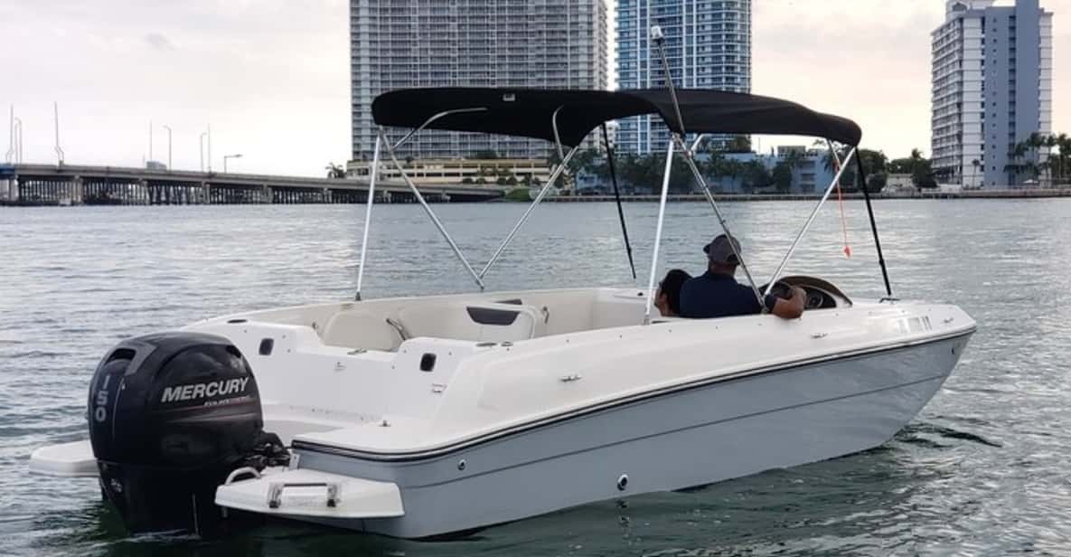 Miami: 21-Foot Boat Rental for up to 7 People in Miami Bay | GetYourGuide