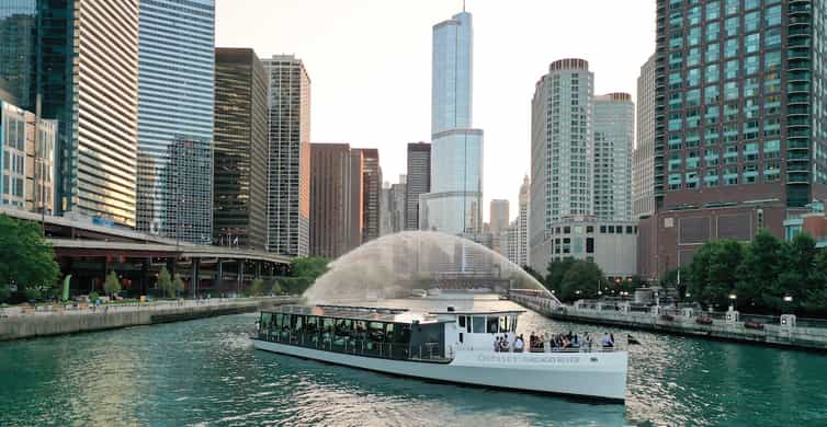 Chicago: Chicago River Sights with Starters & Drinks | GetYourGuide