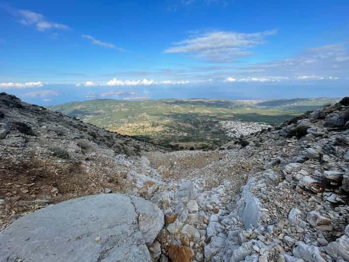 Rhodos: Geführte Wanderung zum Attavyros-Berg und Zeus-Tempel ...