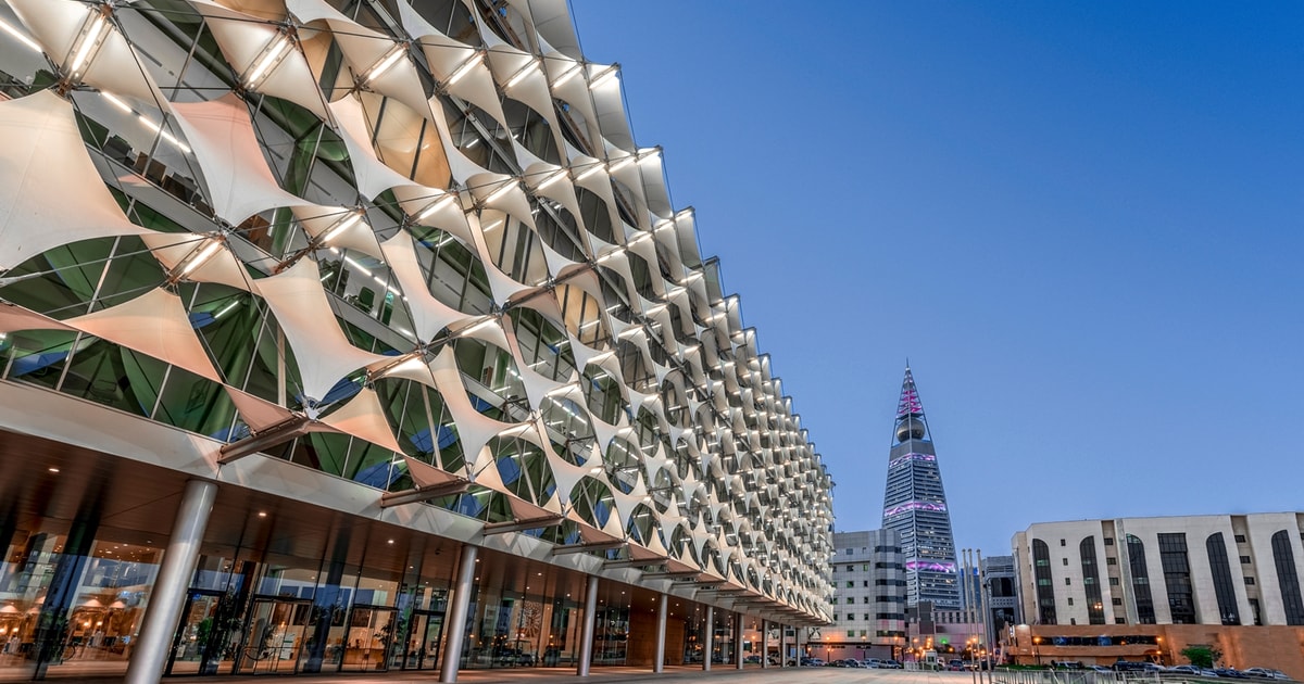 Riade: excursão de meio dia pela cidade com serviço de busca no hotel ...