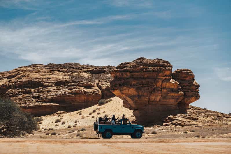 AlUla: 4x4 Desert Safari & Dune Bashing with Dinner & Pickup | GetYourGuide
