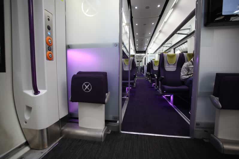 London: Express Train Transfer to/from Heathrow Airport | GetYourGuide