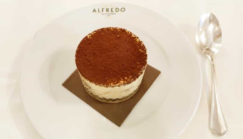 Alfredo alla Scrofa Restaurant in Rome: Eat Like a Star | GetYourGuide