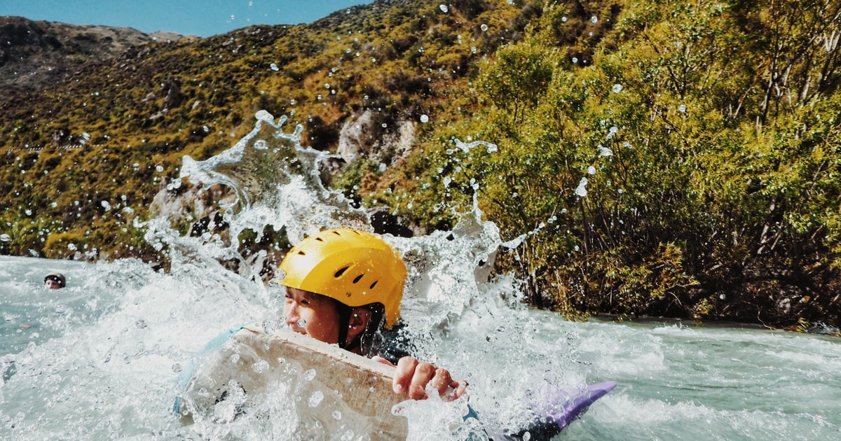 Queenstown: White Water Surf lungo il fiume Kawarau | GetYourGuide
