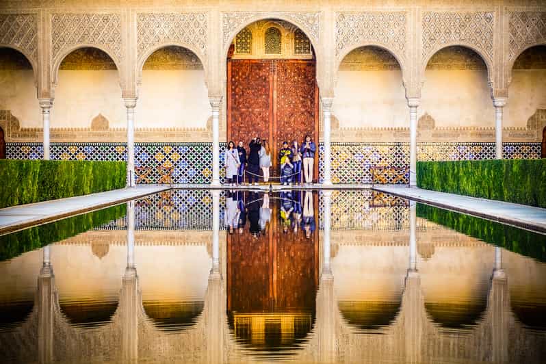 Seville: Alhambra Day Trip with Guide & Nasrid Palaces Entry | GetYourGuide