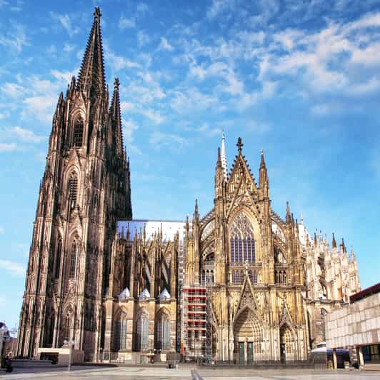 Cologne Cathedral Wwii This Striking Image Juxtaposes Two Photographs