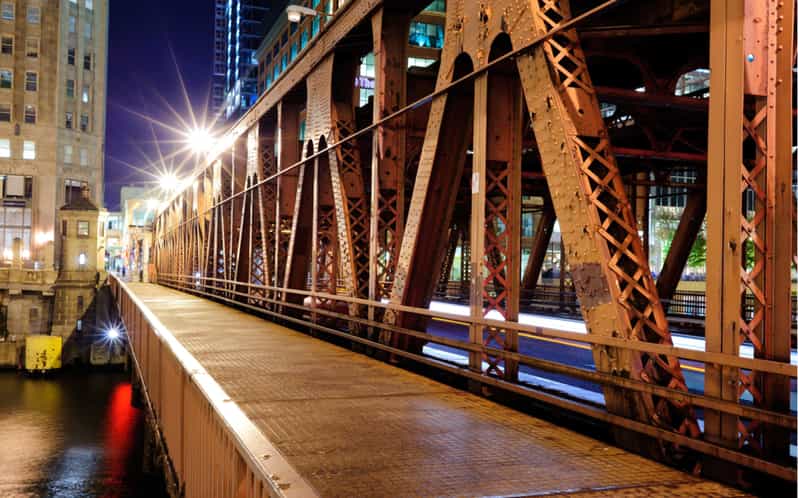 Chicago: Ghost Hunt City Exploration Game | GetYourGuide