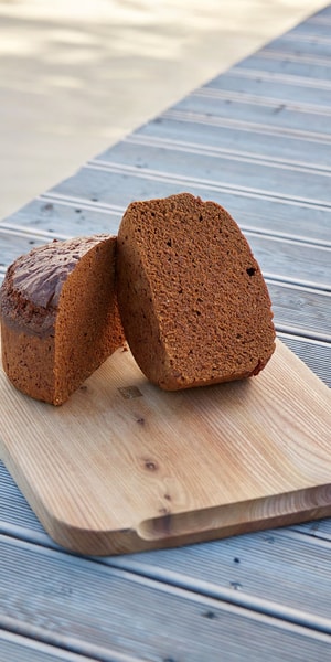 Laugarvatn Fontana: Geothermal Bread-Baking Experience | GetYourGuide