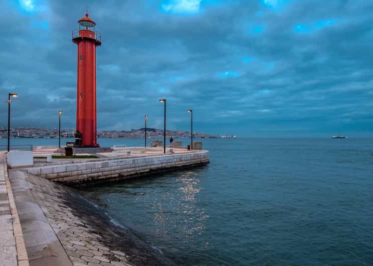 Lisbon: Private Cacilhas and Almada Walking Photo Tour | GetYourGuide