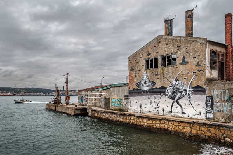 Lisbon: Private Cacilhas and Almada Walking Photo Tour | GetYourGuide