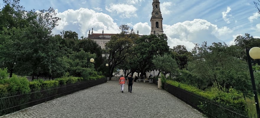 Day Trips from Basilica of Our Lady of the Rosary of Fatima | GetYourGuide