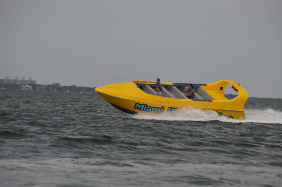 Miami: Paseo en lancha rápida | GetYourGuide