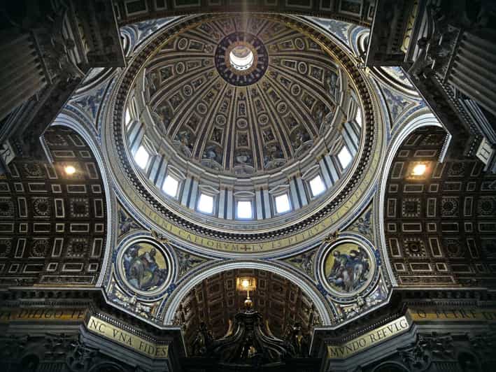 Vatican City: Sistine Chapel and Museums Guided Night Tour | GetYourGuide