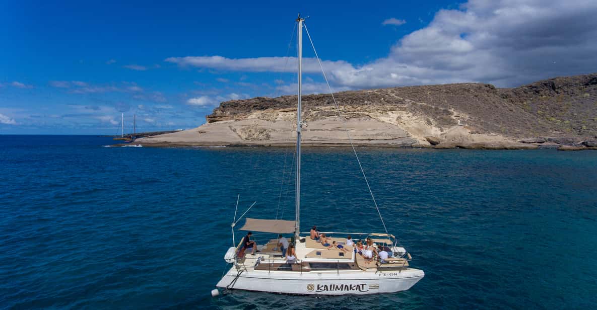 Costa Adeje: Catamaran privétour 22 personen max. | GetYourGuide