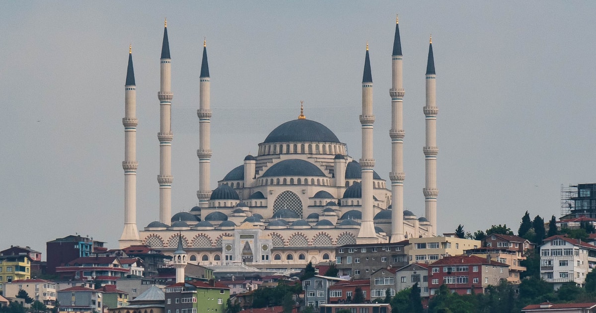 Istanbul: Explore Istanbul Asian Continent | GetYourGuide