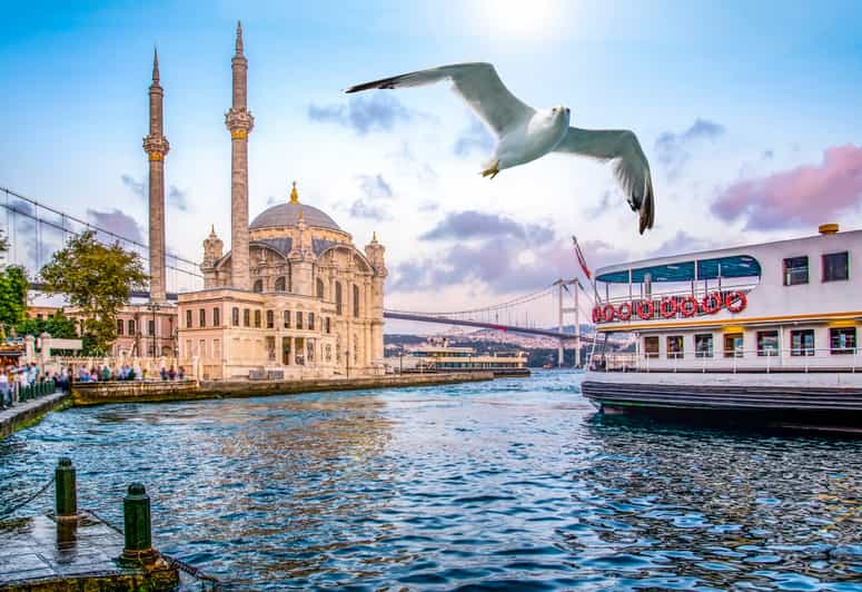 Istanbul: Guided Instagram-Spots Tour | GetYourGuide